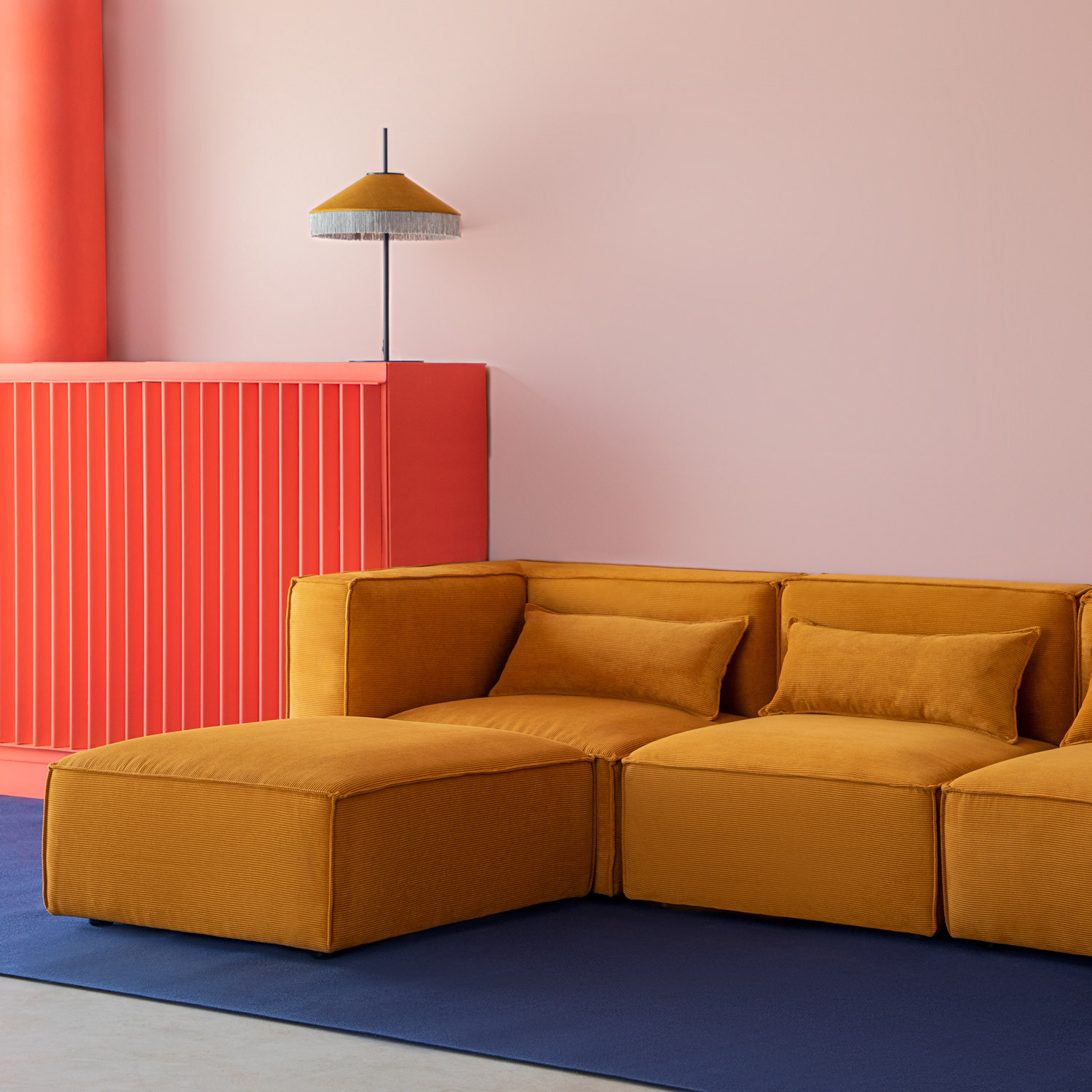 Modulares Sofa 2-Teilig mit Ecksofa und Pouf aus Kord Kilhe - themasie.com