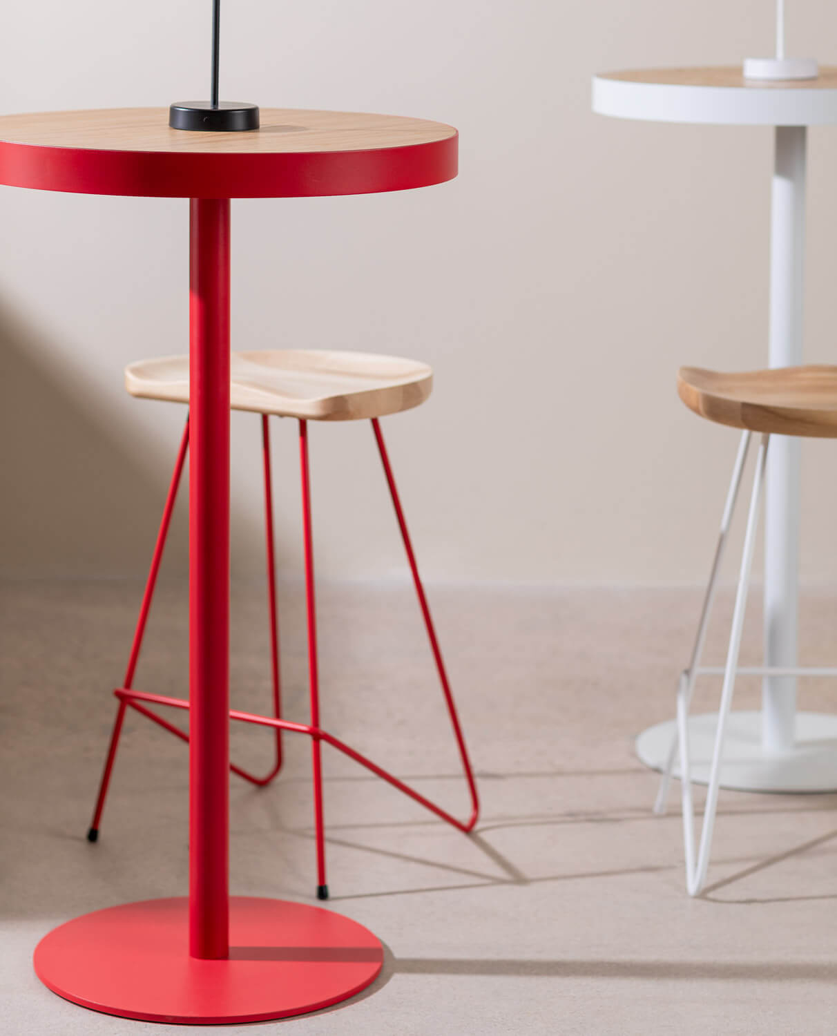 Runder Hochtisch aus Holz und Metall (Ø60 cm) Zoar - themasie.com