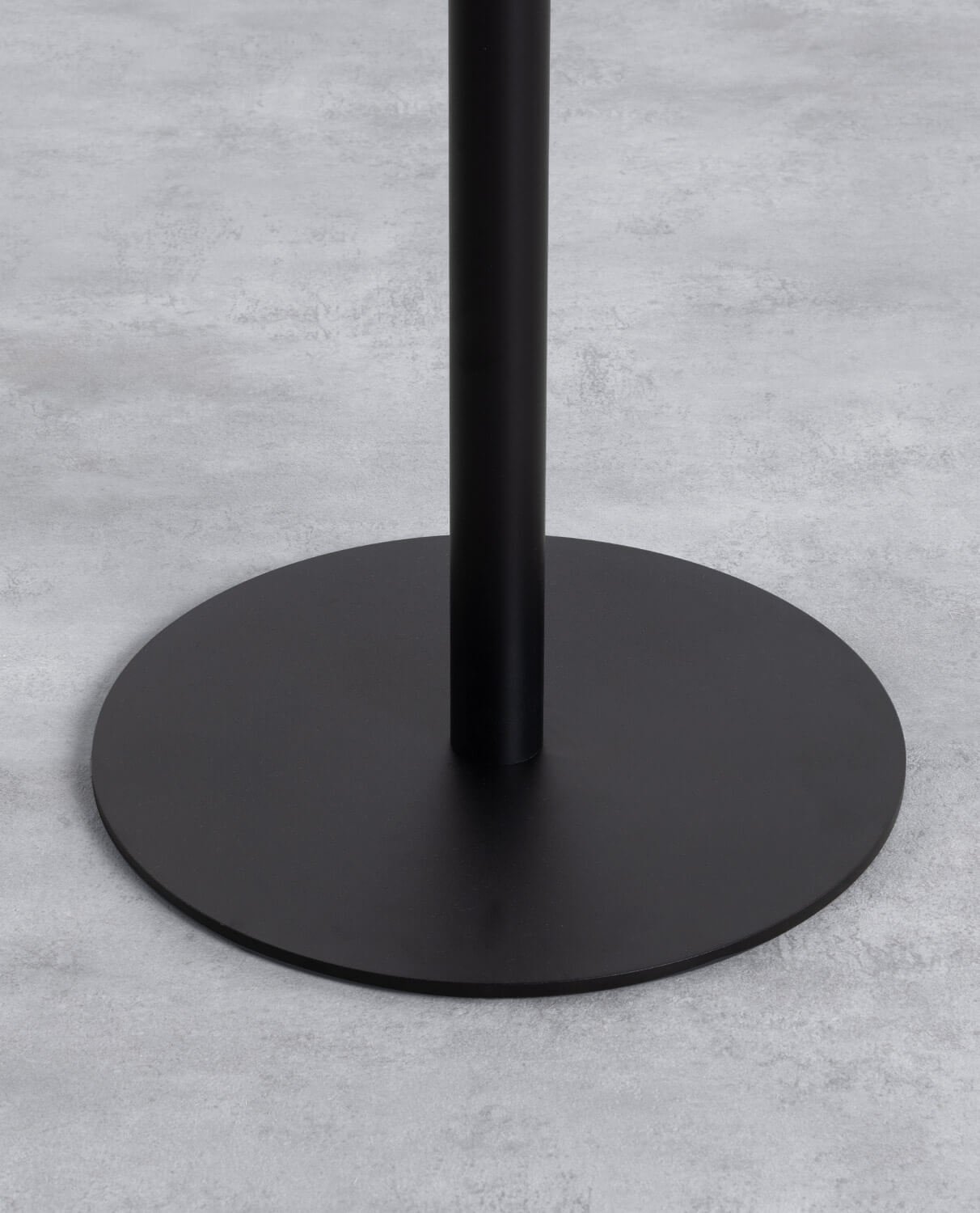 Round Wood and Metal High Table (Ø60 cm) Zoar - themasie.com