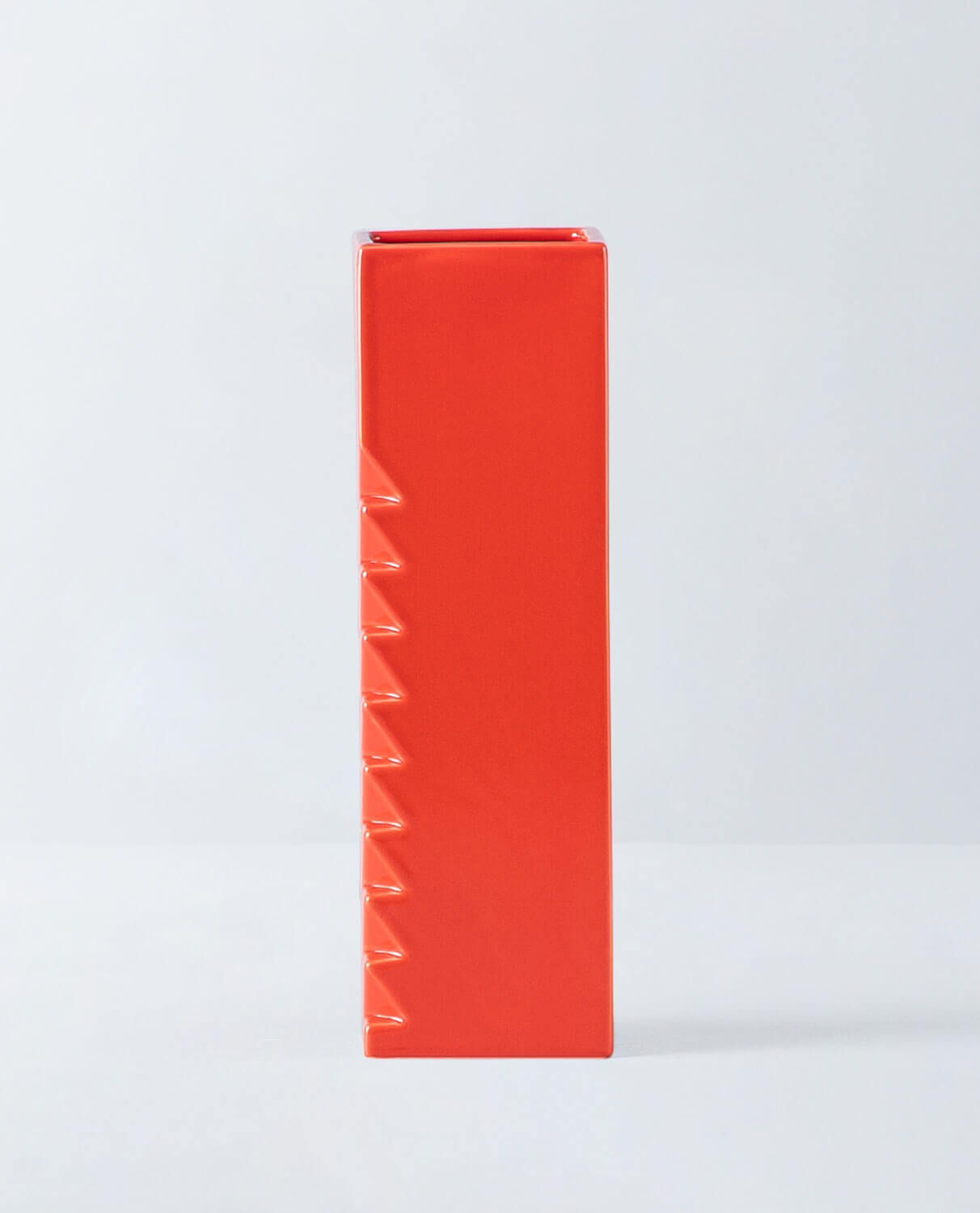 Dolomite Vase Gaudi - themasie.com